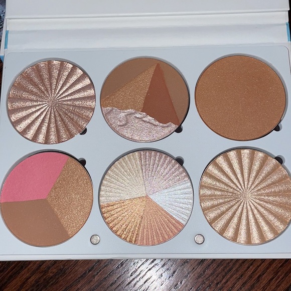 OFRA | Makeup | Ofra Cosmetics On The Glow Face Palette | Poshmark